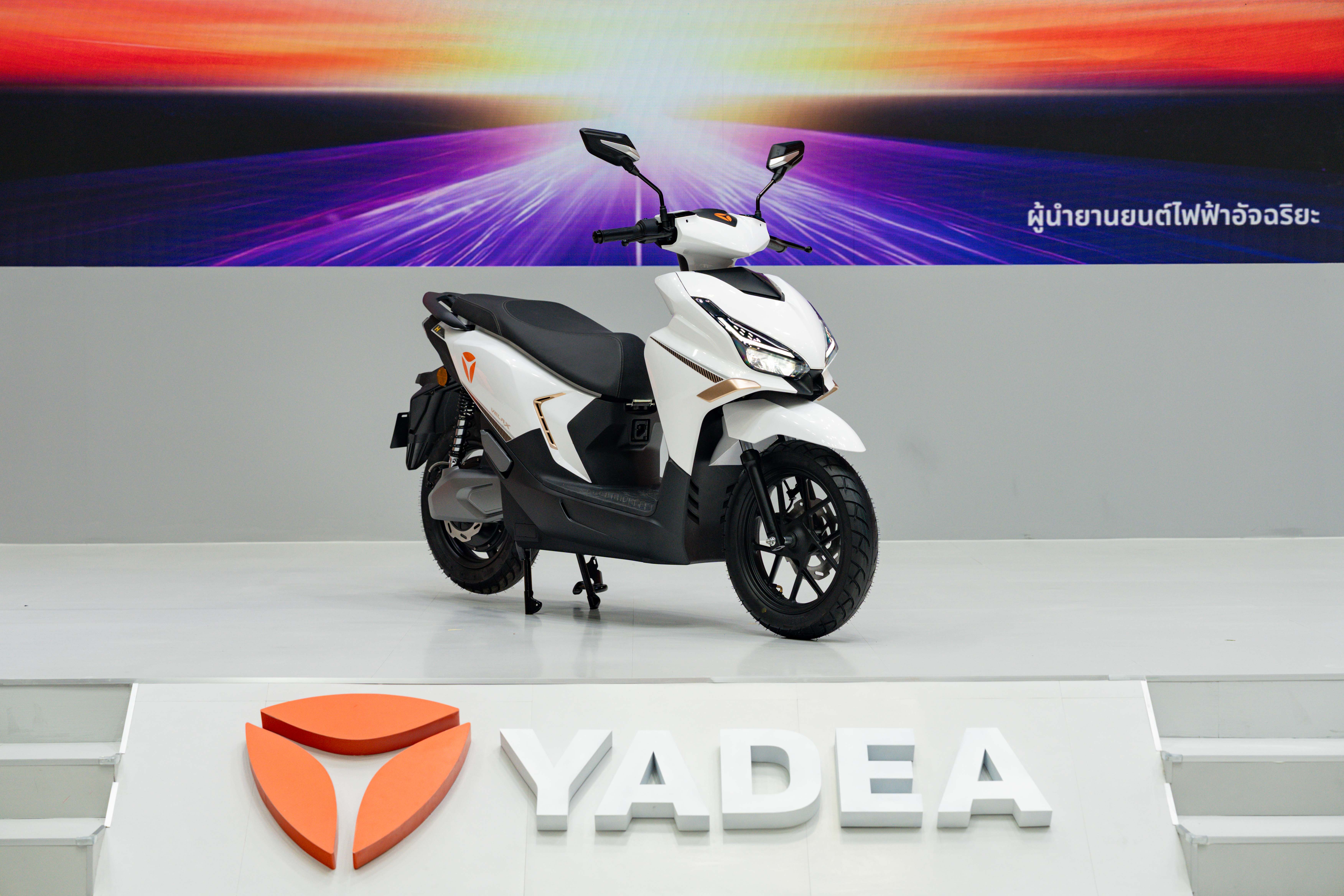 Yadea Velax Launches at BIMS: Smart Electric Motorcycle with Fast Charging